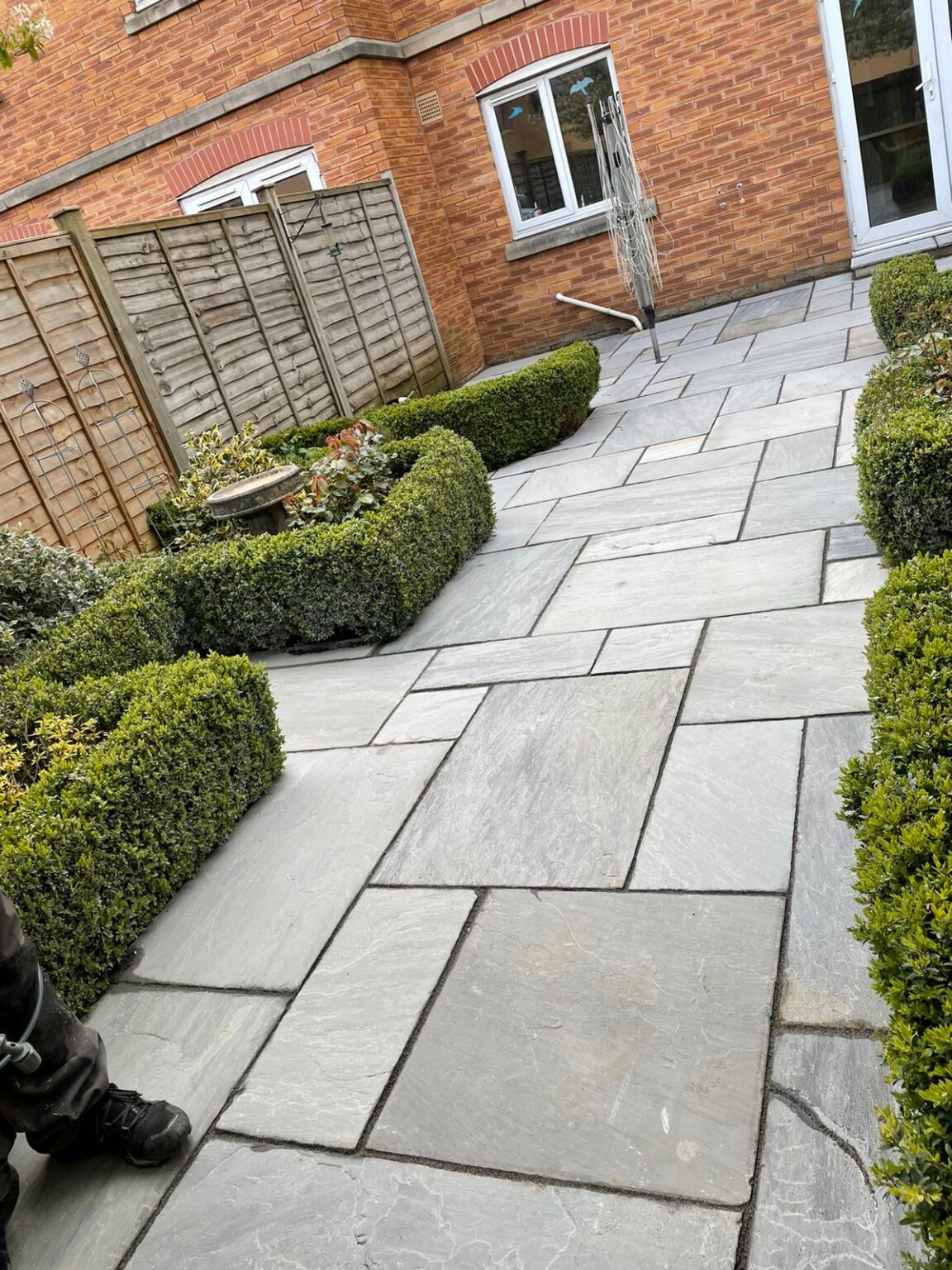 Landscaping Services Cardiff - Toms Landscapes Cardiff